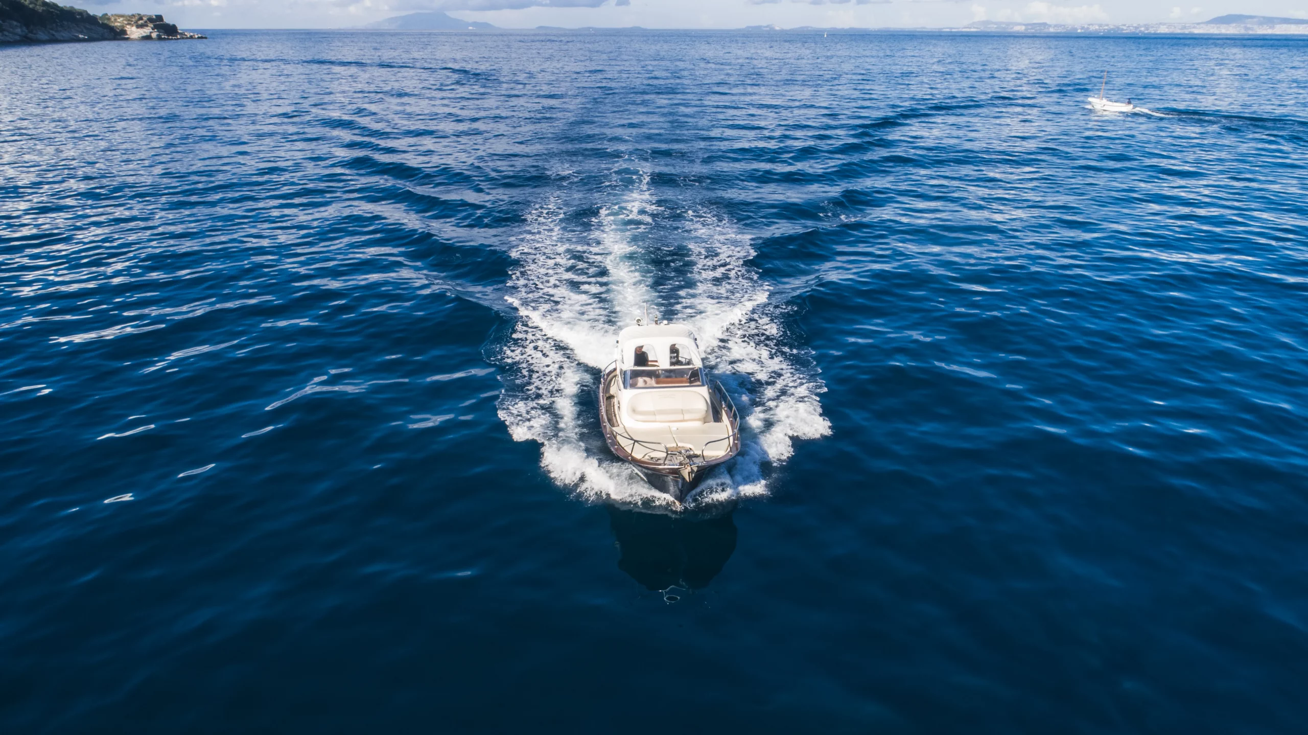 Capri Island Private Boat Tour Gozzo Jeranto 32 - Sarracino Charter